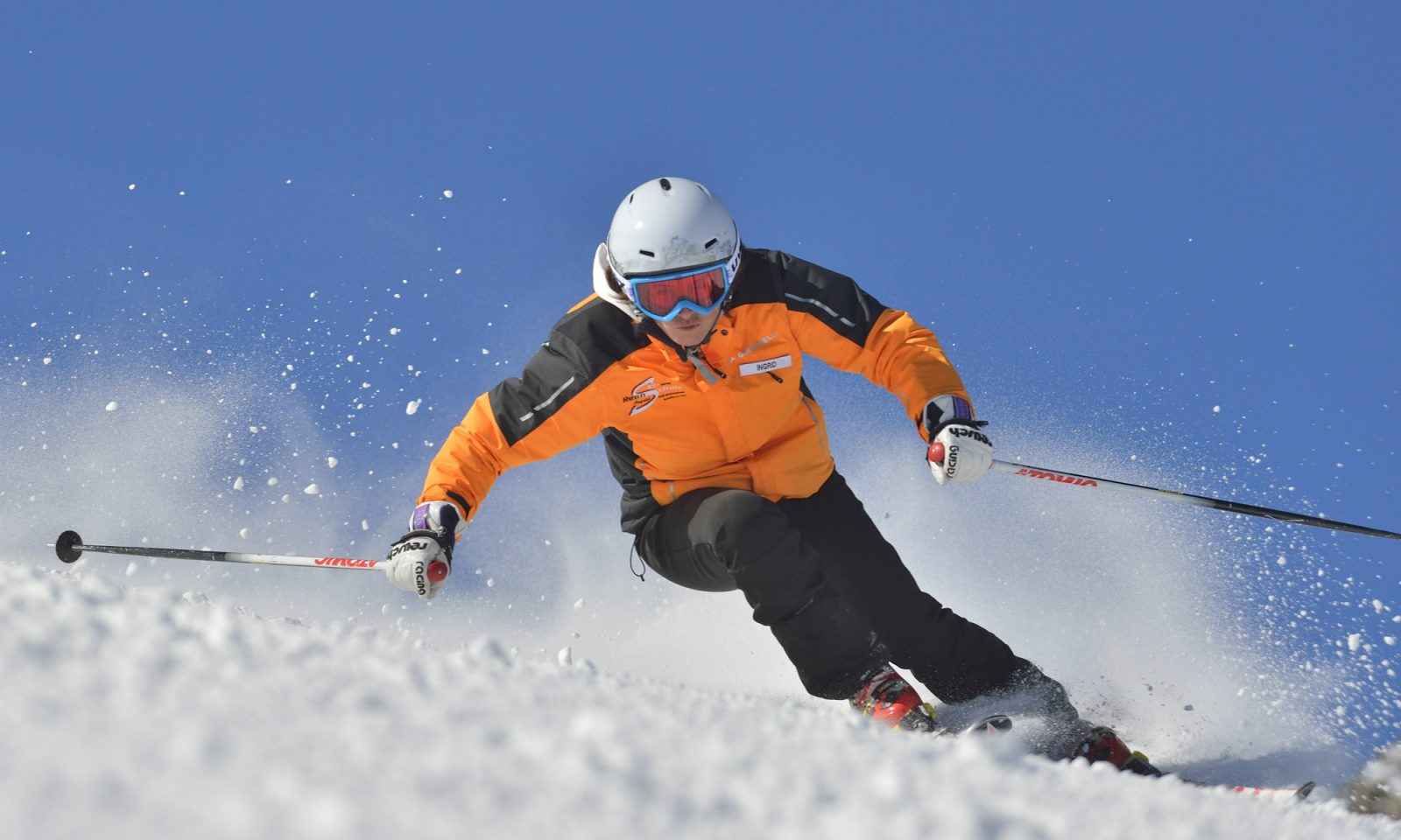 The right Skiing Technique: the perfect Body Posture - CheckYeti Blog