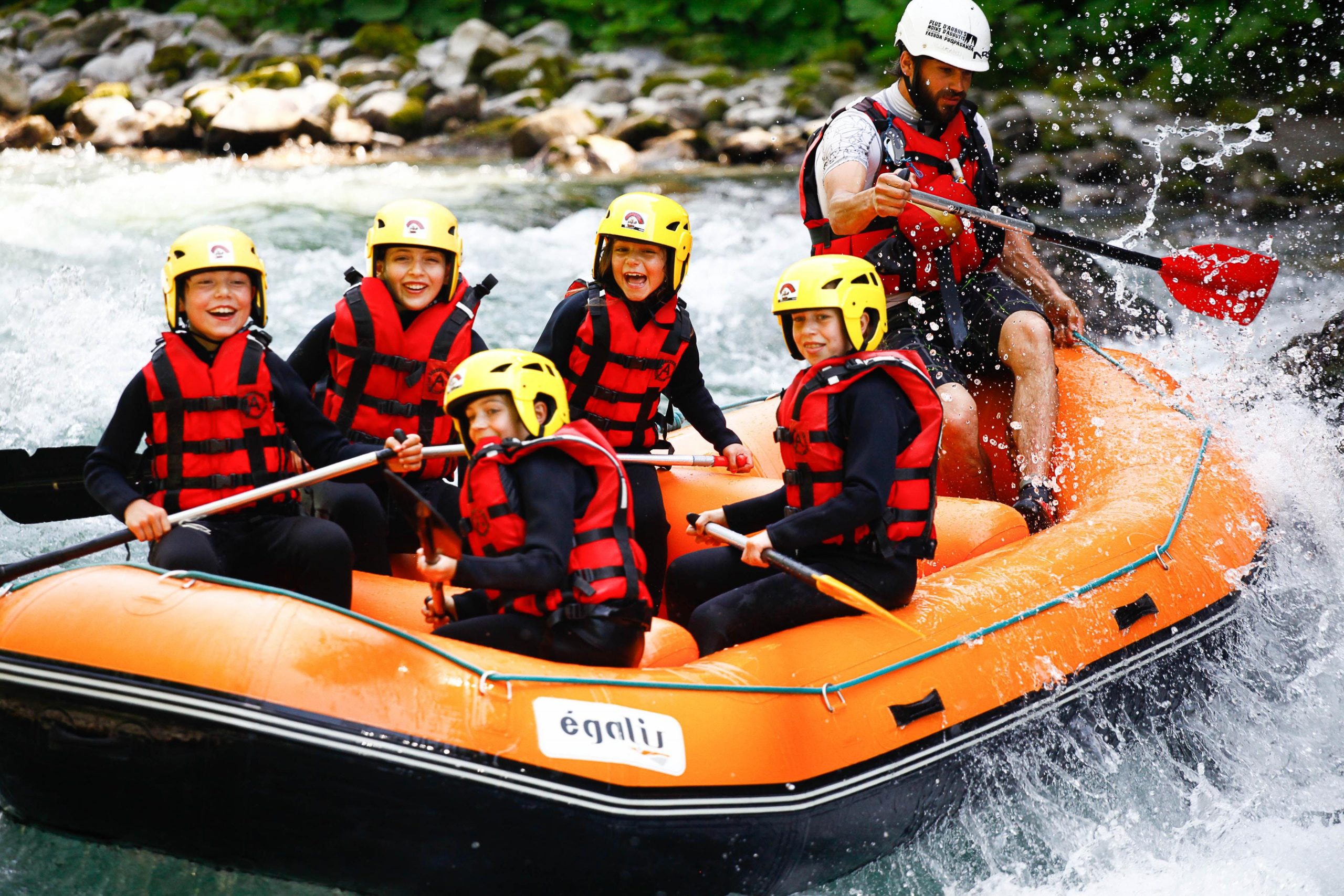 Rafting in France: the 5 best rivers